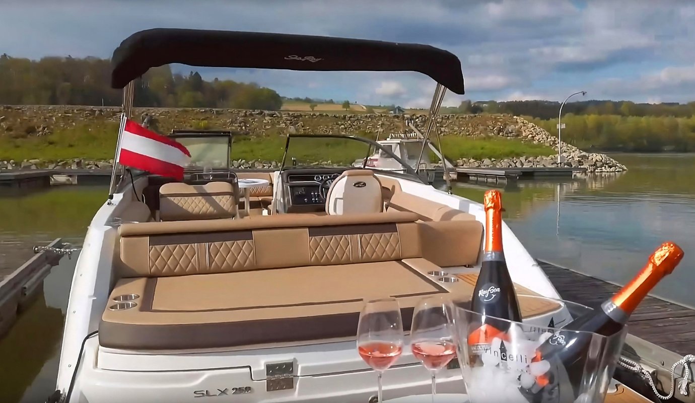 Motorboot-Tour auf der Donau - Donau Niederösterreich