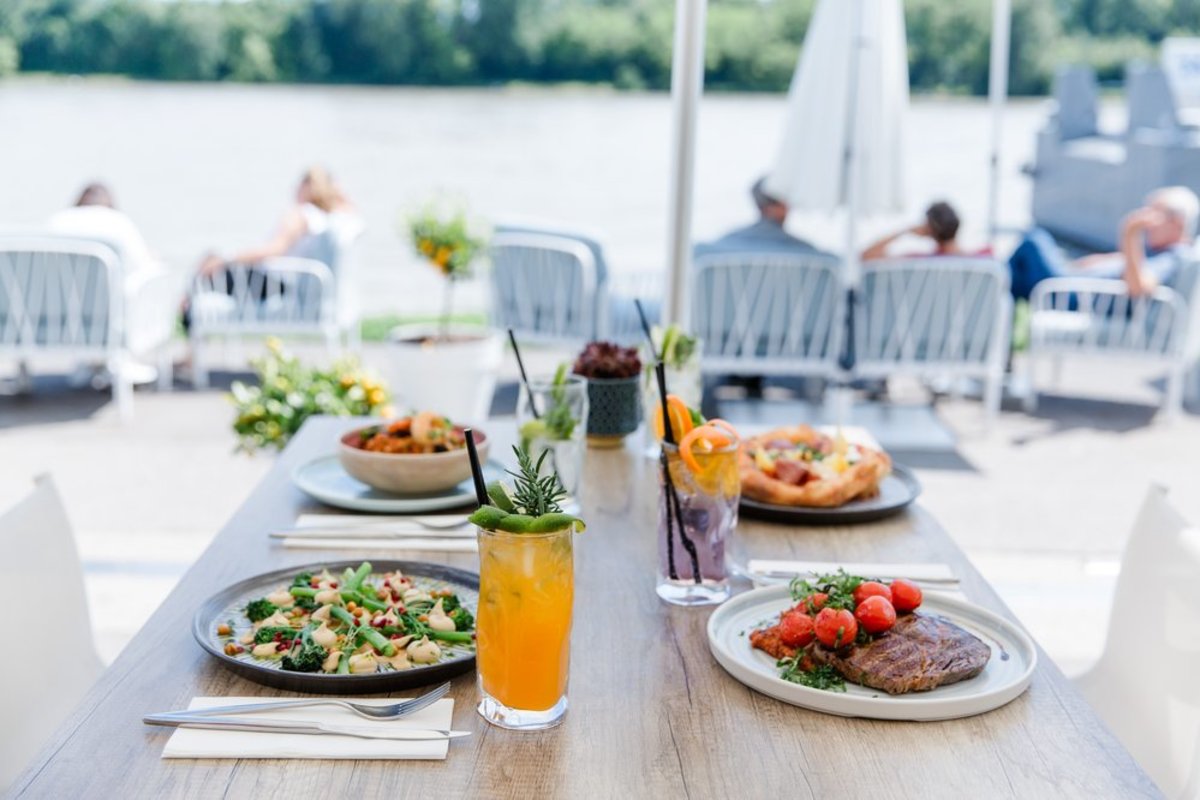 Wellen.Spiel Café-Restaurant-Vinothek - Wachau Nibelungengau Kremstal